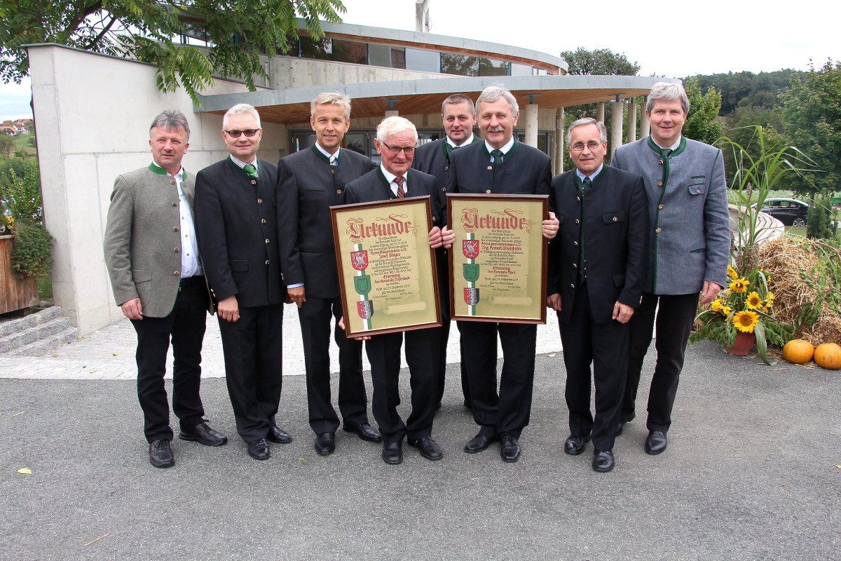 Gemeinde Hartl ehrt Josef Singer, Herbert Strahlhofer und ehemalige ...
